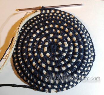 HOW TO Crochet a Rope Basket – an Actual Tutorial with Pictures in English!