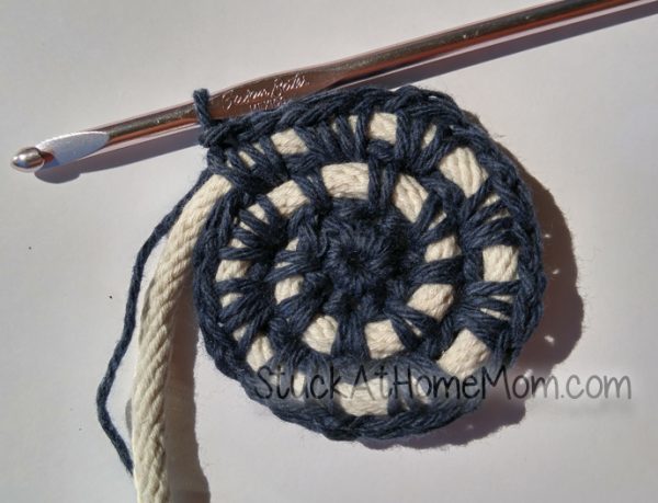 HOW TO Crochet a Rope Basket – an Actual Tutorial with Pictures in ...